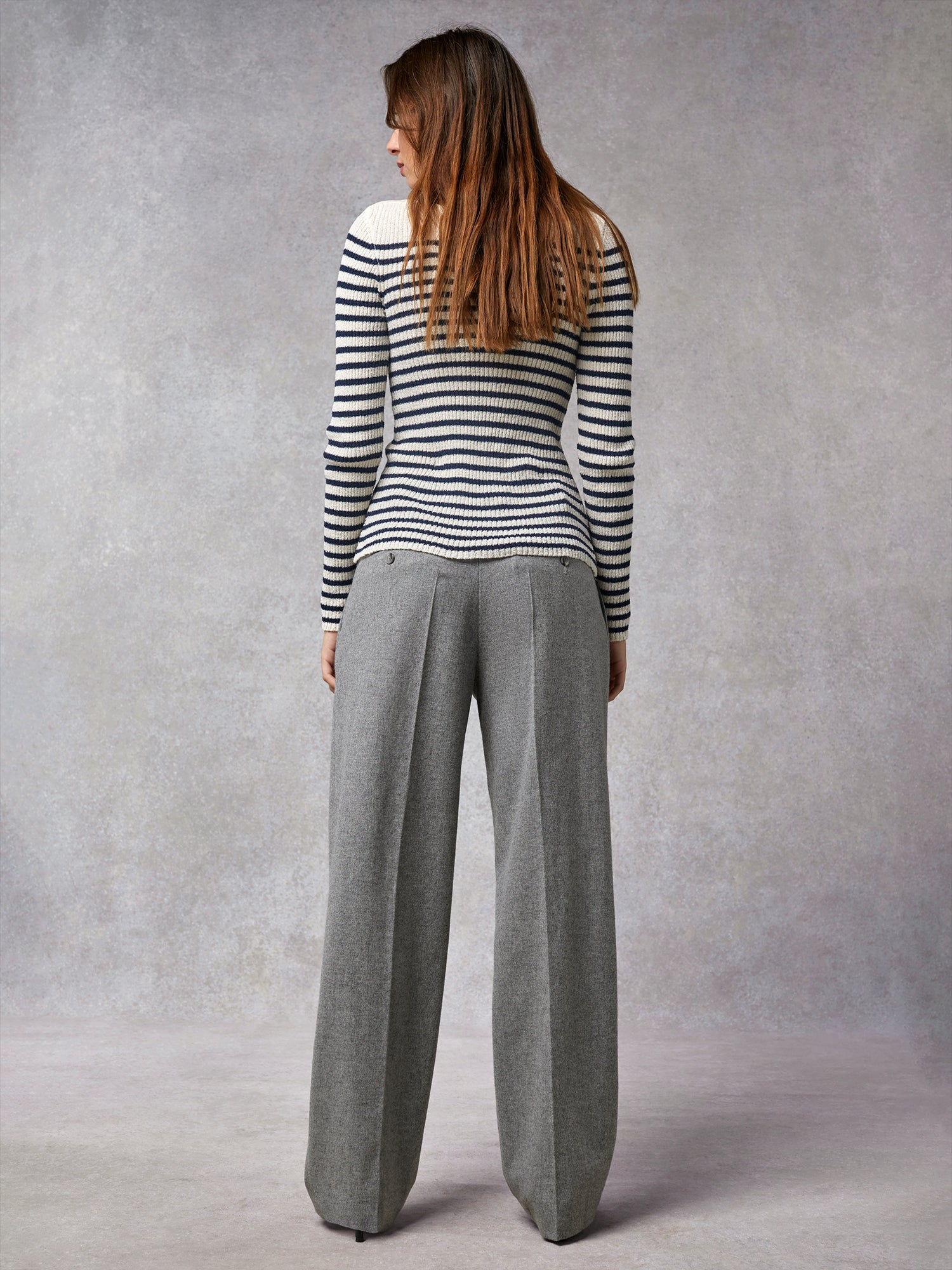 Low taillierte übergroße Hose in Härtewolle | Rouje