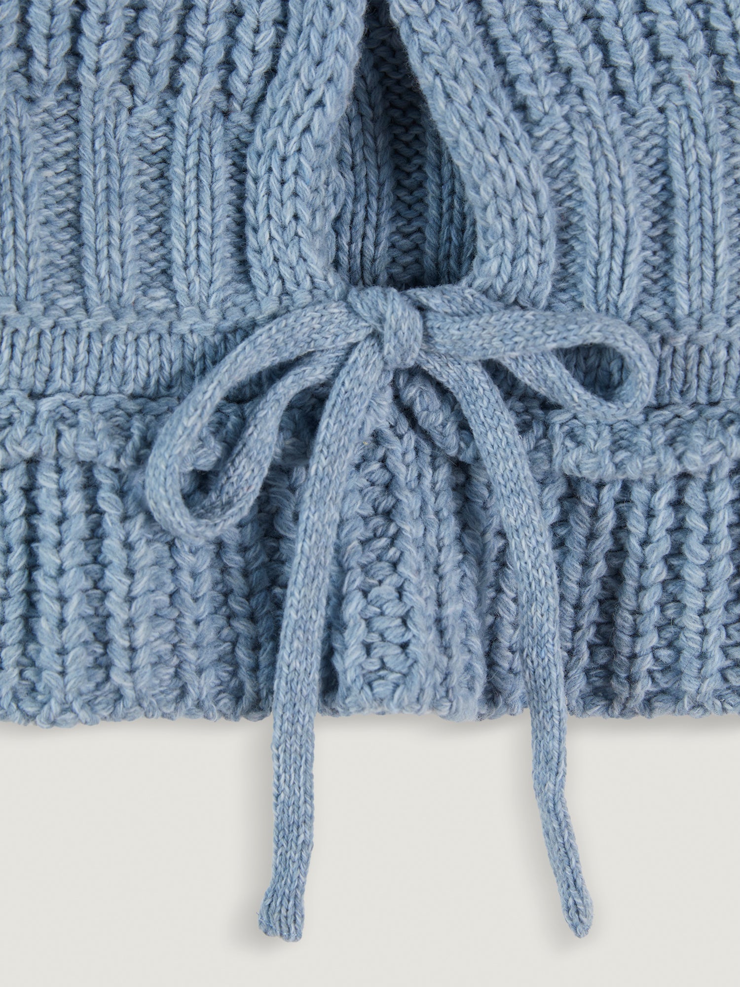 Cozy Winter Accessories for Style & Comfort | Rouje