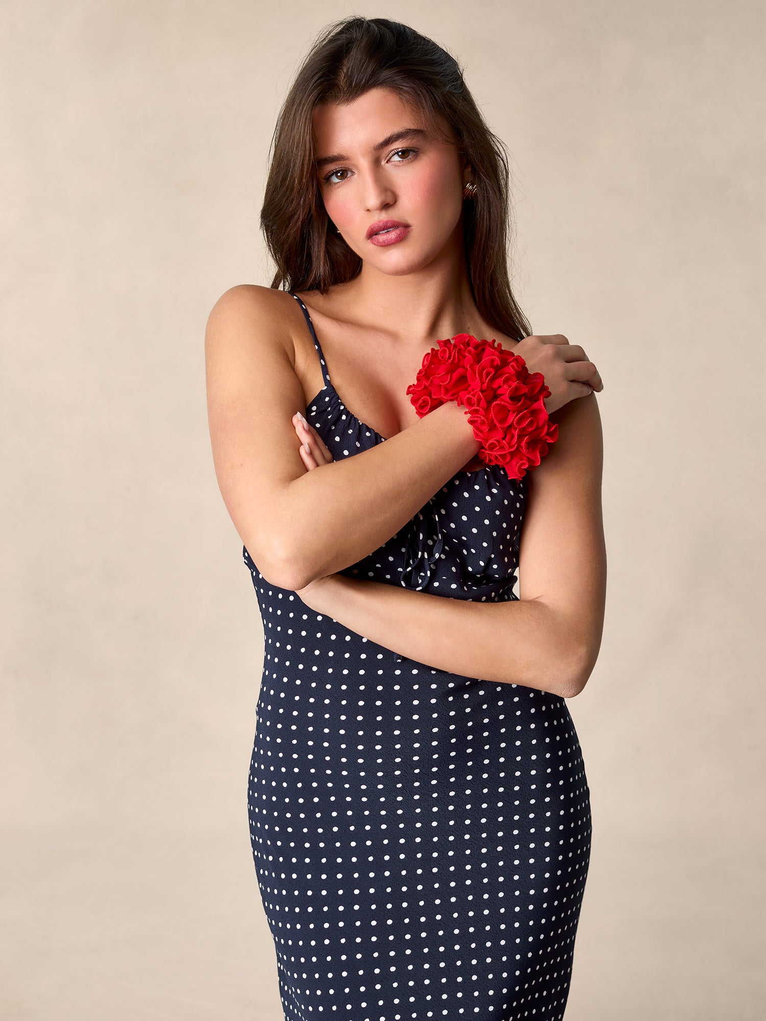 Robe midi à pois avec bretelles fines | Rouje