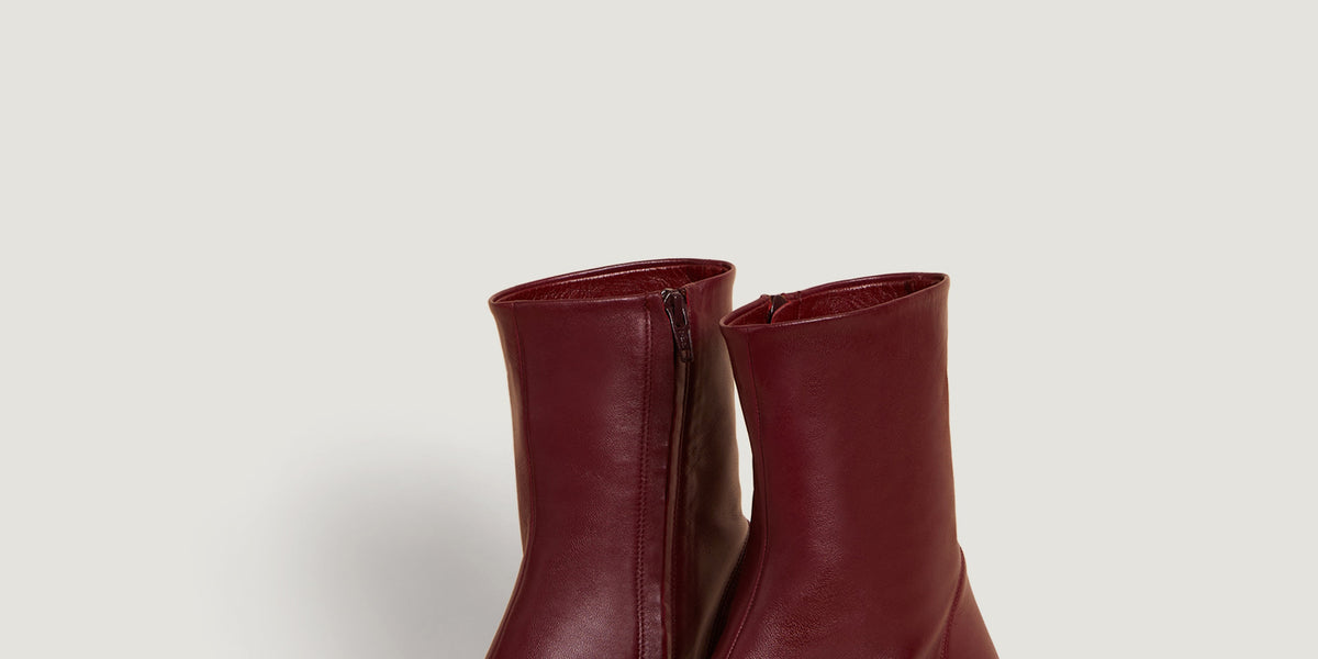 Burgundy leather ankle boots | Rouje