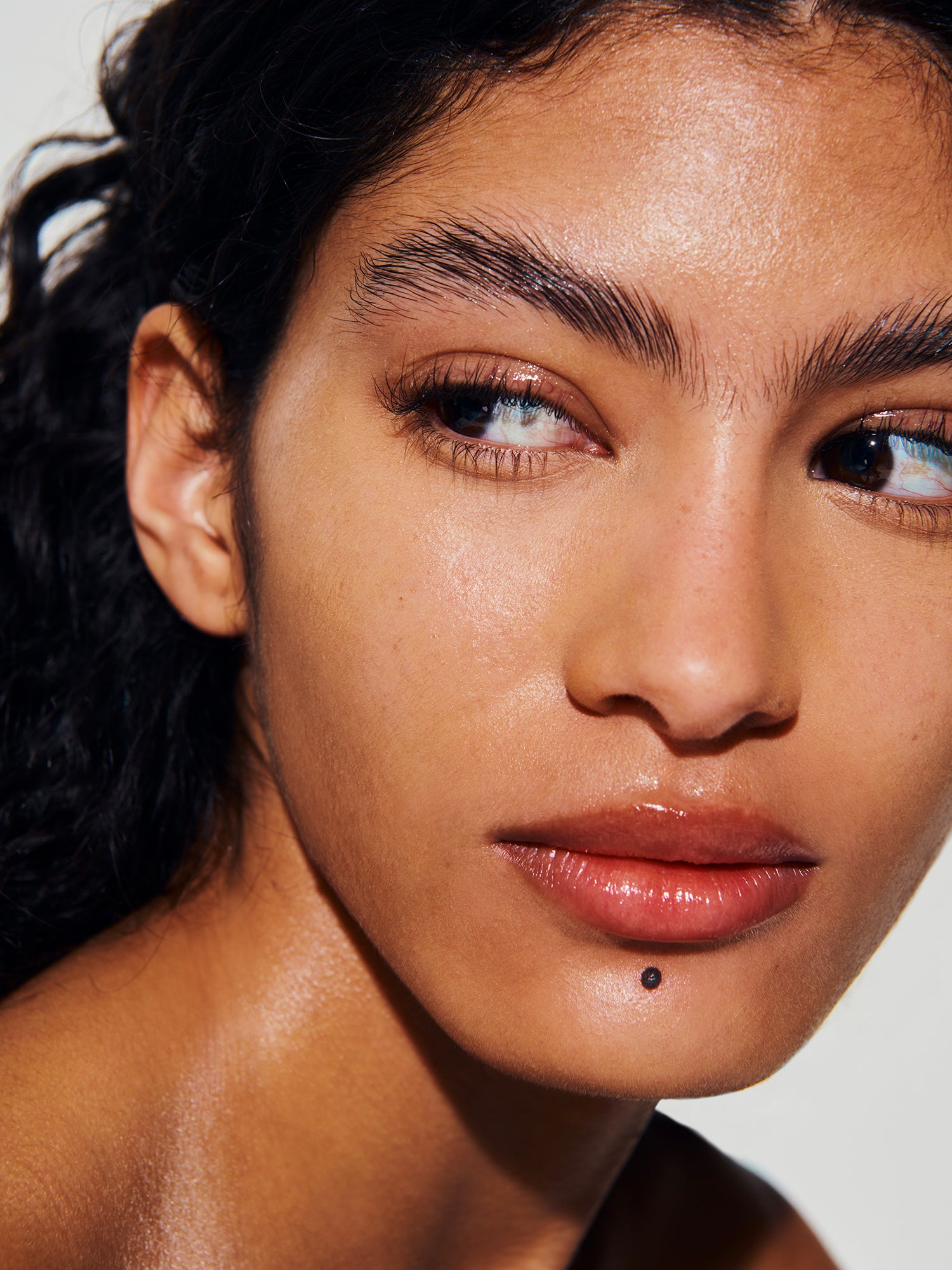 Le Correcteur - Aura (medium Bis) • Rouje