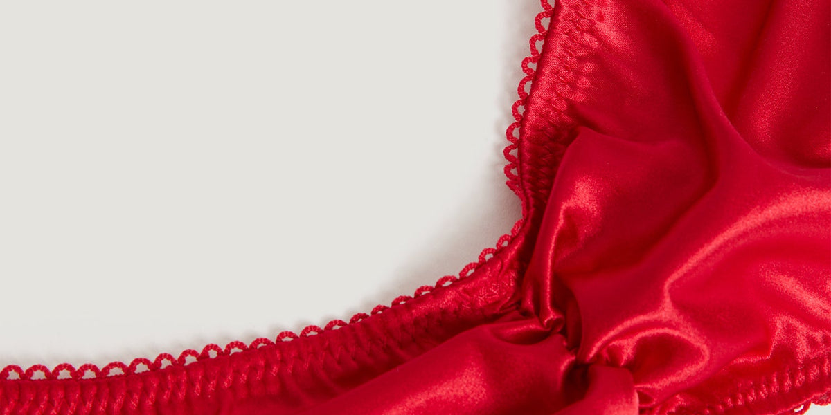 Soutien-gorge bandeau rouge en satin | Rouje