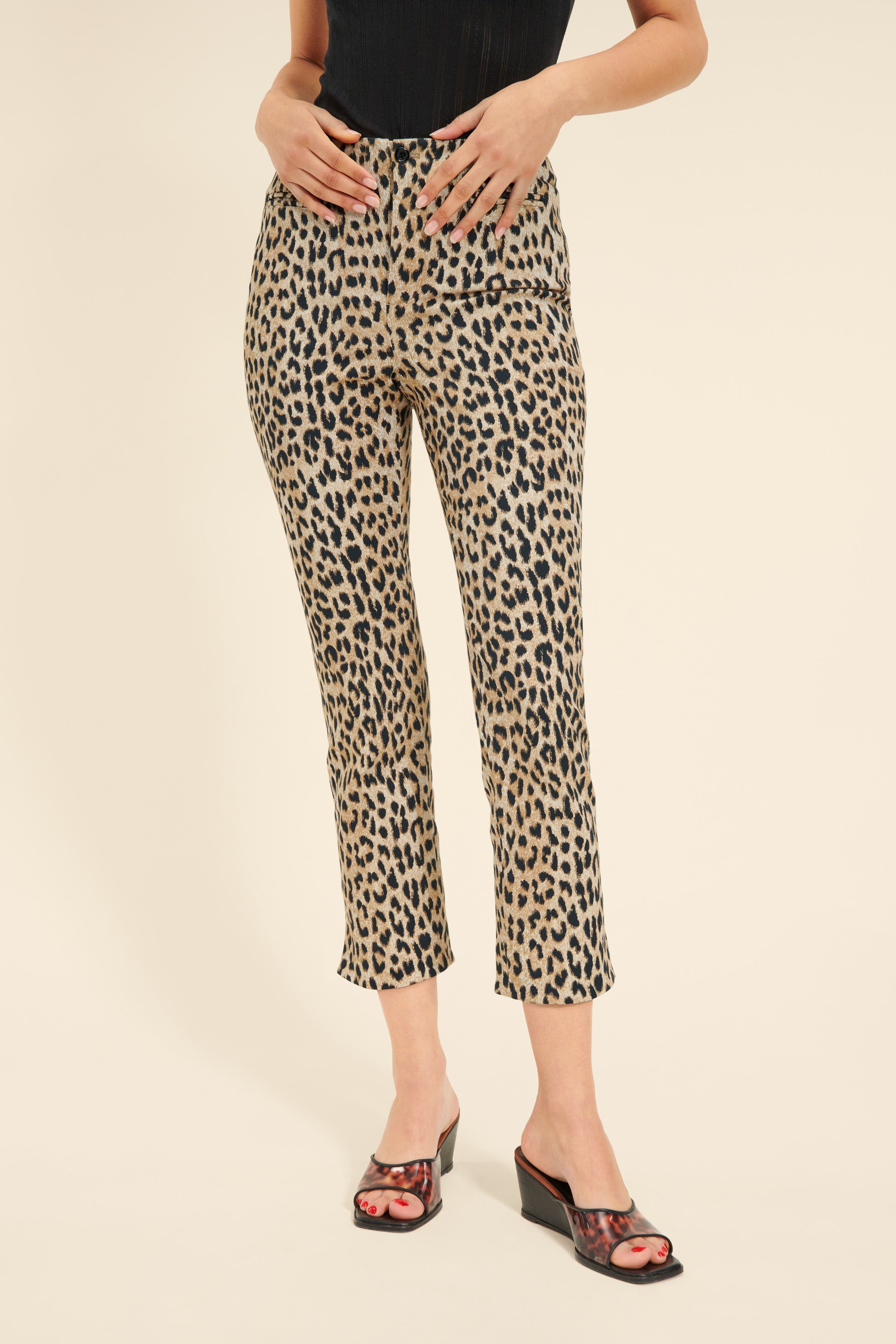 Pants & Shorts Archives | Rouje